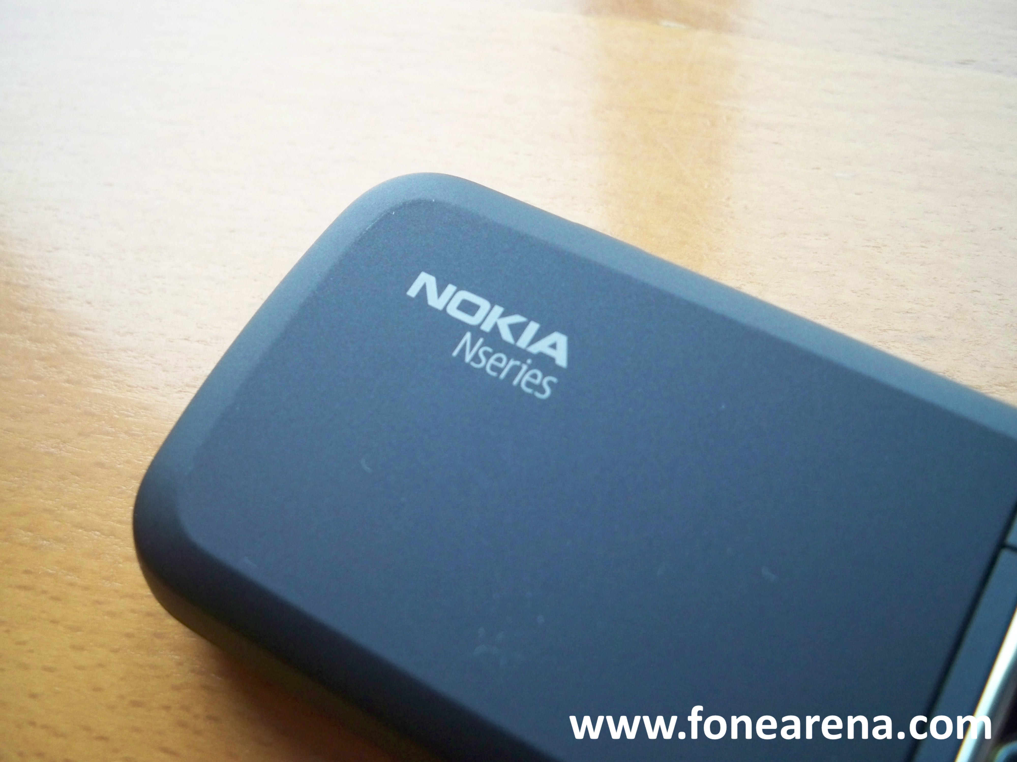 Black Nokia N86 8MP Picture Gallery