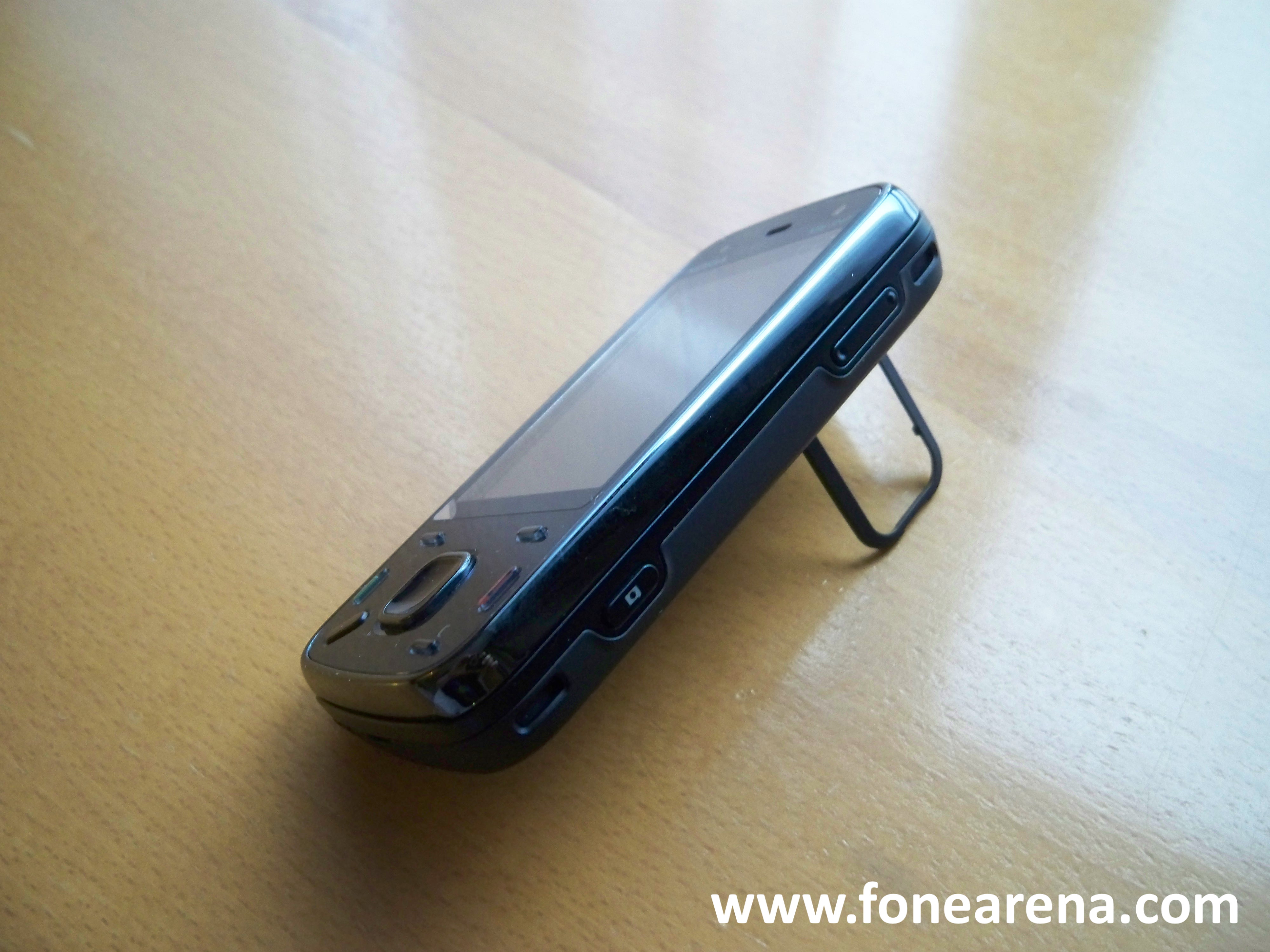 Black Nokia N86 8MP Picture Gallery