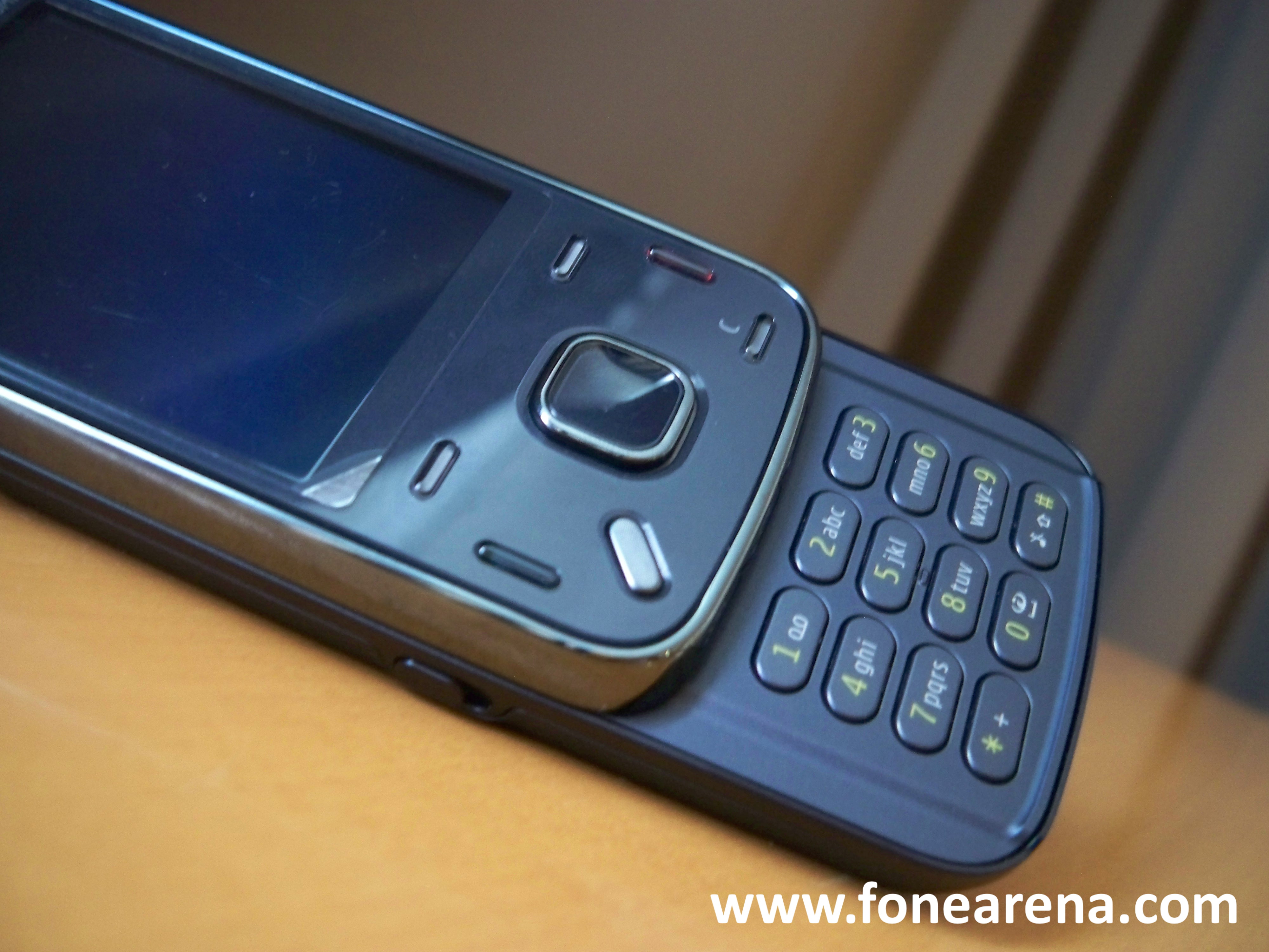 Black Nokia N86 8MP Picture Gallery