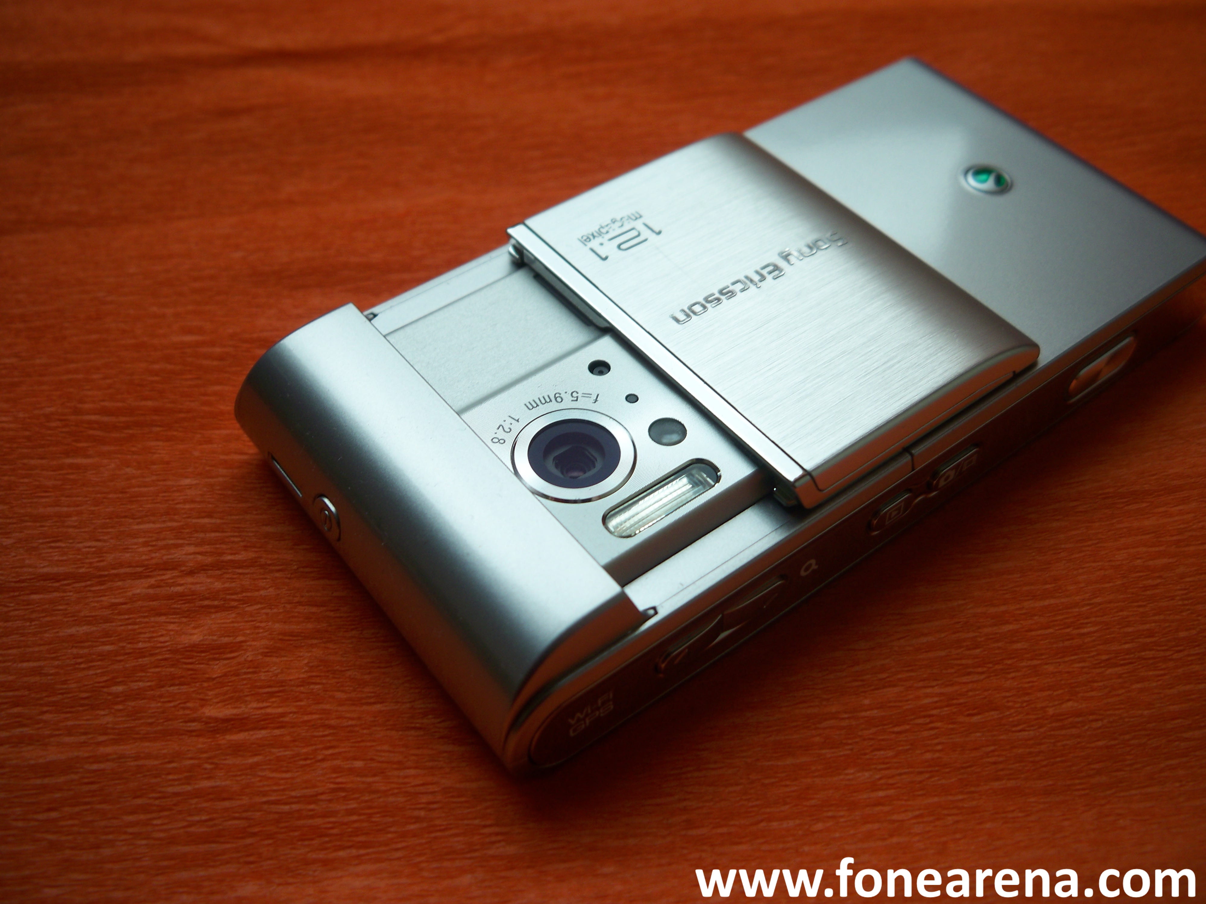 Sony Ericsson Satio (Idou) Photo Gallery