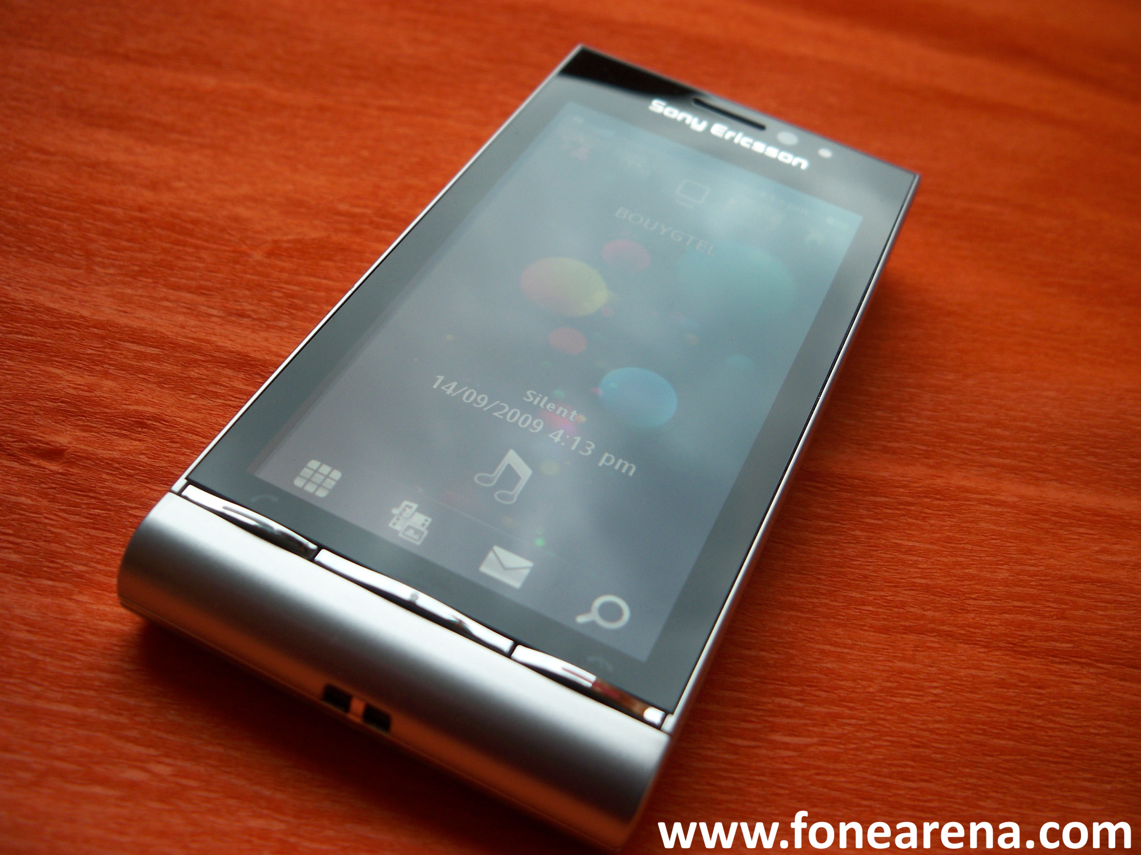 Techelectronics: Sony Ericsson Satio (Idou) Photo Gallery