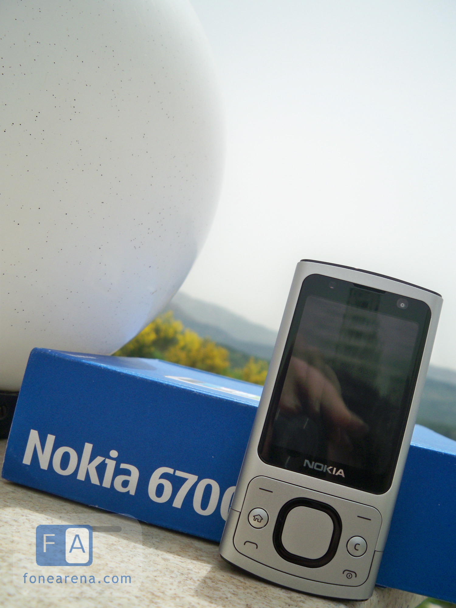 Nokia 6700 Slide Gallery, Out In The Nature